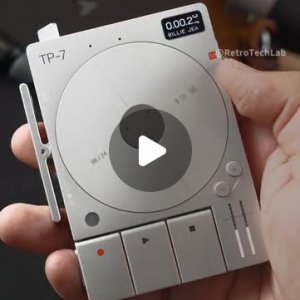 This metal stand, specially designed for FIIO desktop HiFi equipment ...